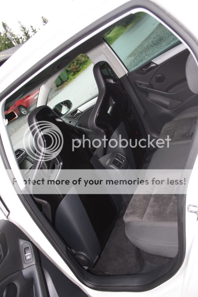 Just installed R Recaro seats in to my "R" TDI | VW Vortex - Volkswagen ...